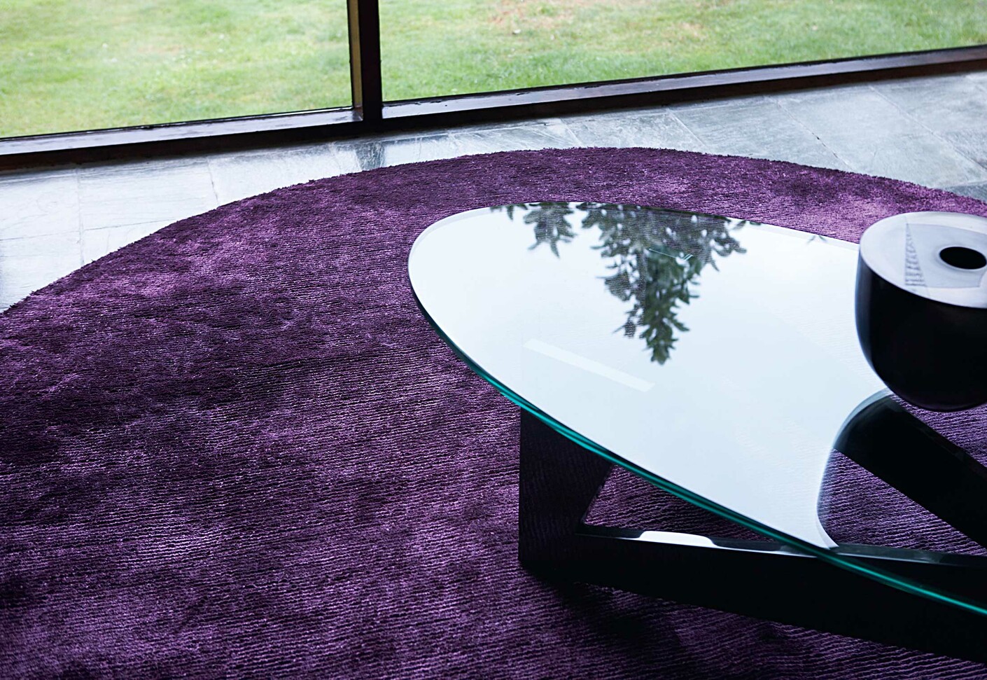 Opera violet by Casalis | STYLEPARK