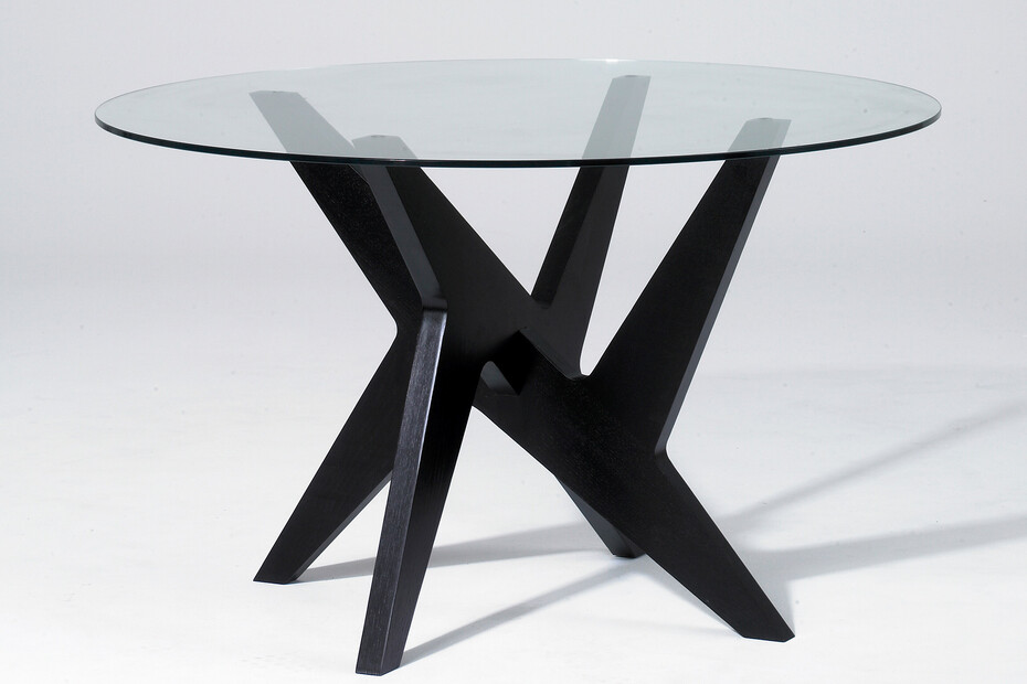 Cross pedestal table by Case | STYLEPARK