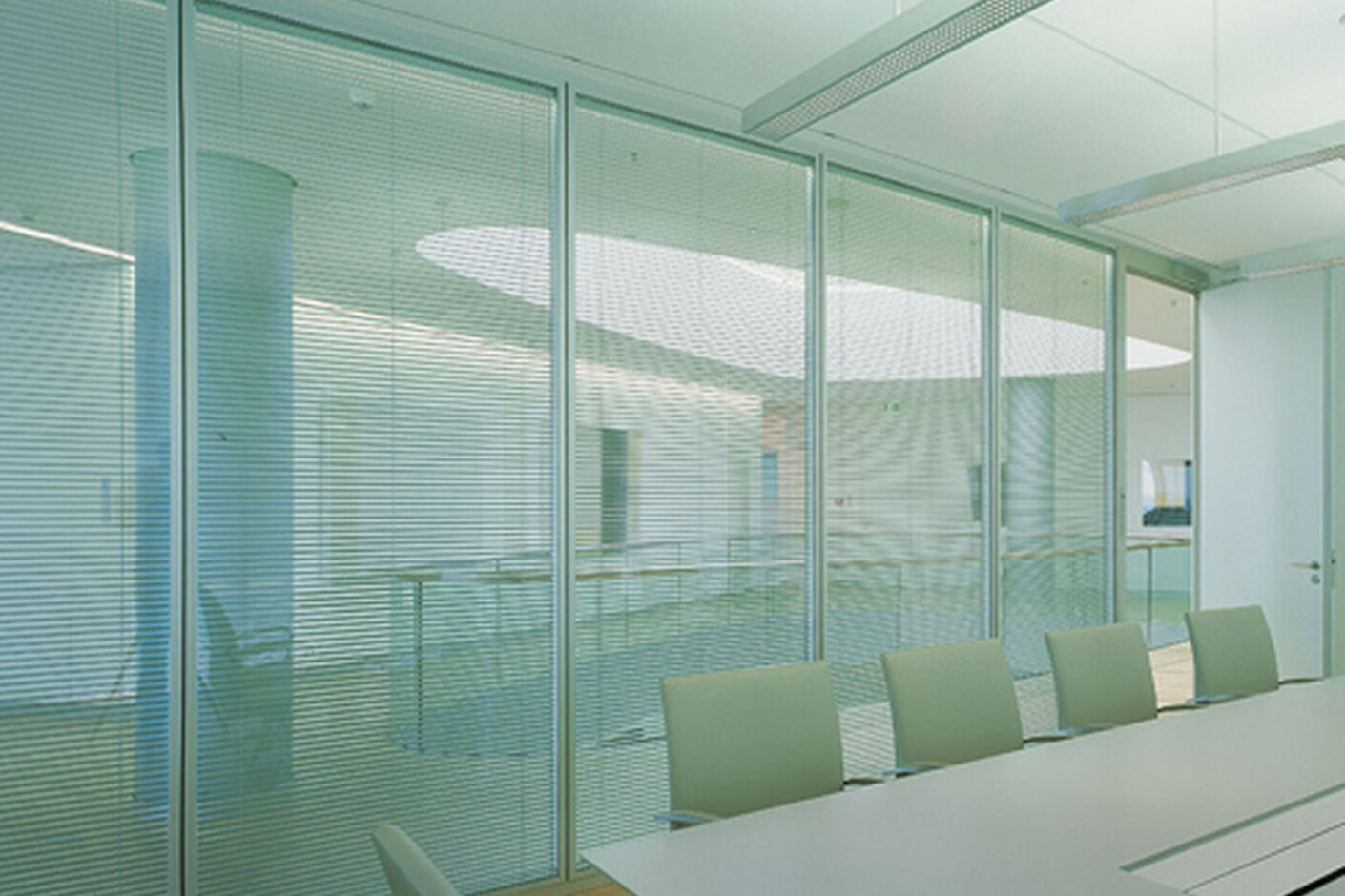 Clestra Synops von Clestra Hauserman | STYLEPARK