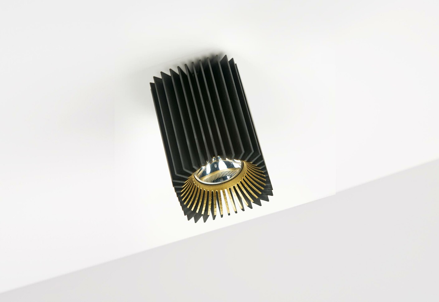 COOLFIN by Dark | STYLEPARK