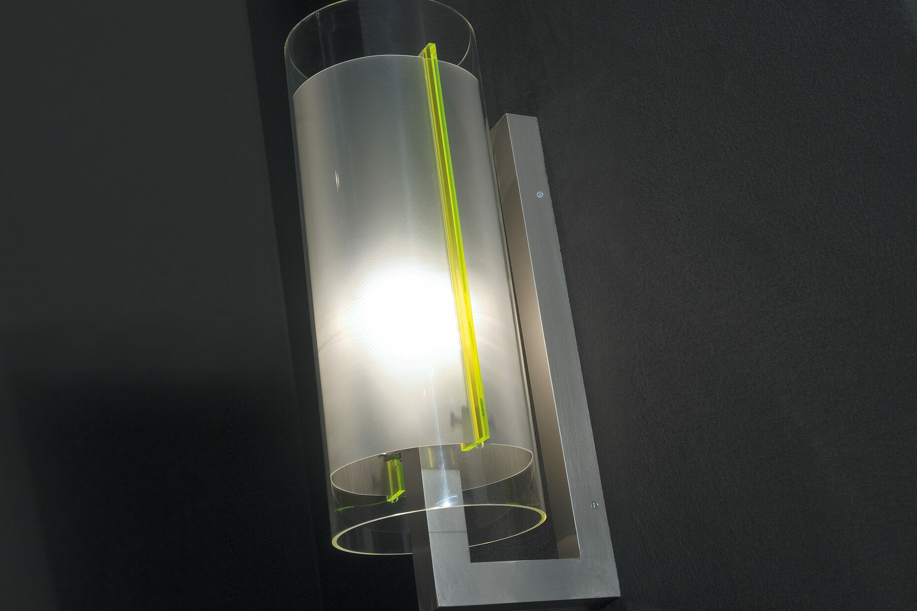 Cybe Wall by Dark | STYLEPARK