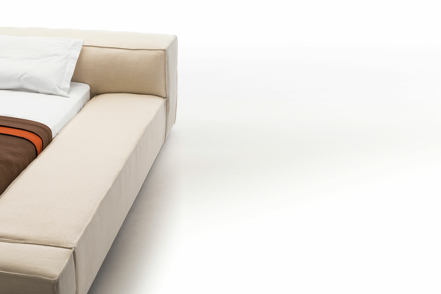Extrasoft Bed by Living Divani | STYLEPARK