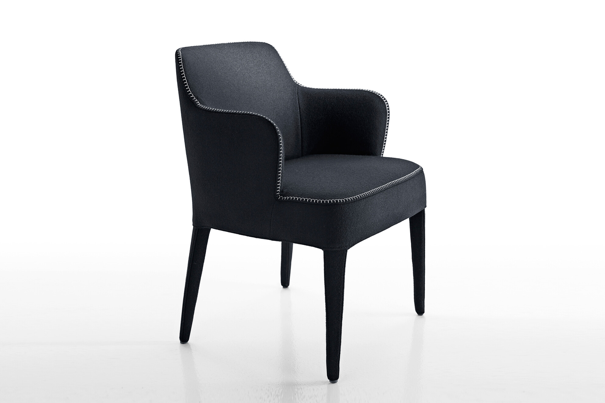 FEBO chair with armrests by Maxalto | STYLEPARK