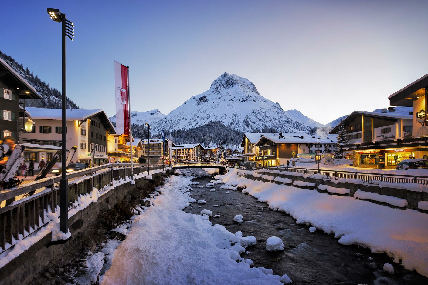 SUPERSYSTEM Outdoor by Zumtobel | STYLEPARK