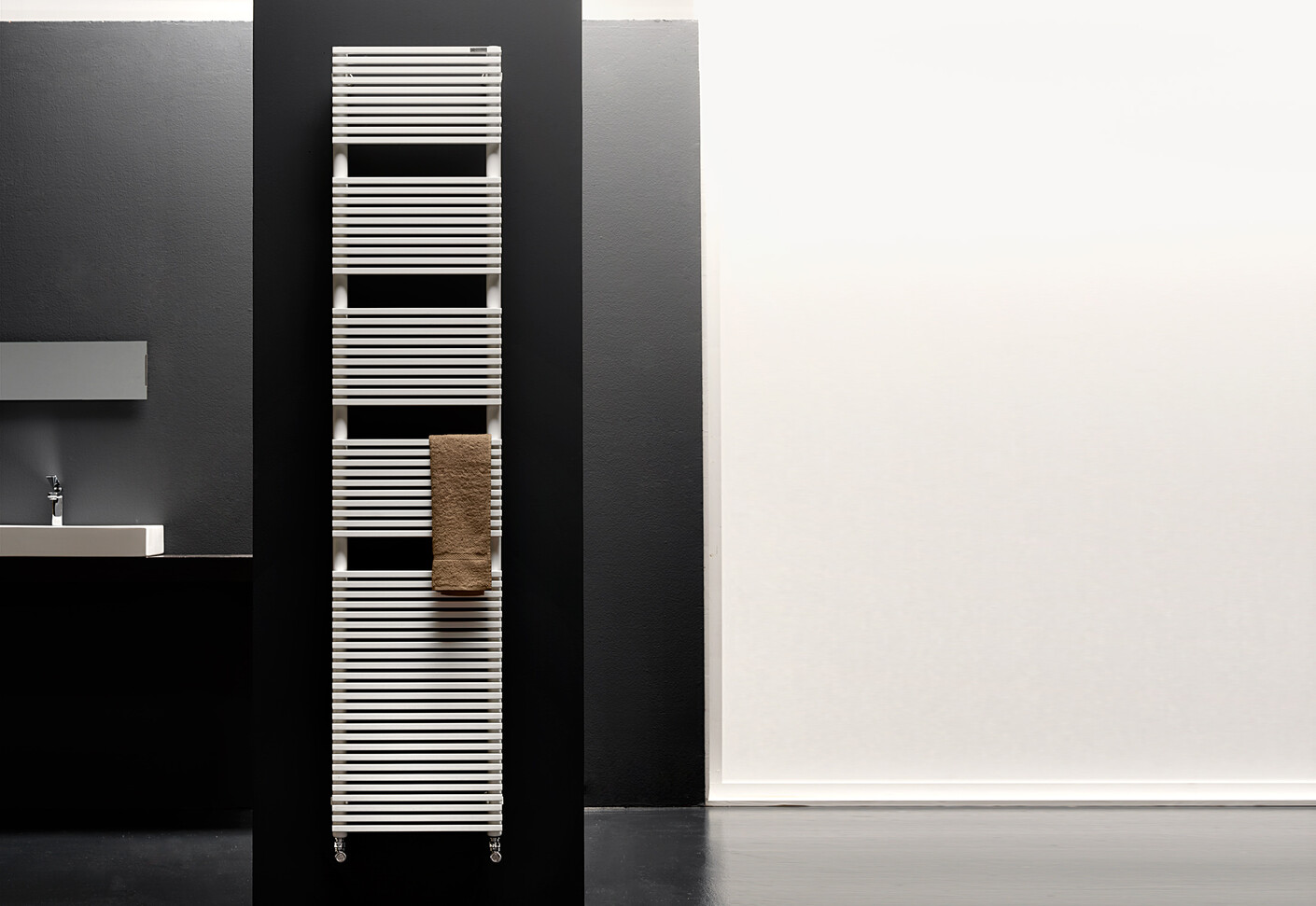 Trim Bath by Antrax IT | STYLEPARK