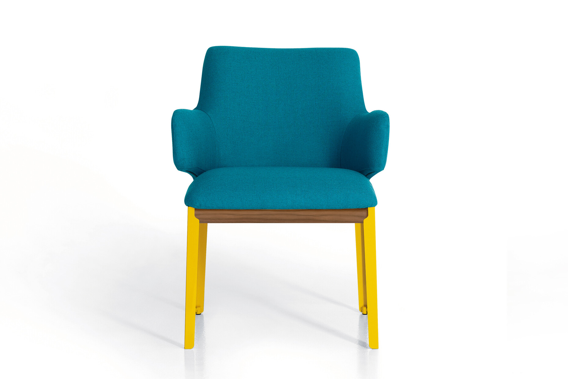 Hug small side chair by arflex | STYLEPARK