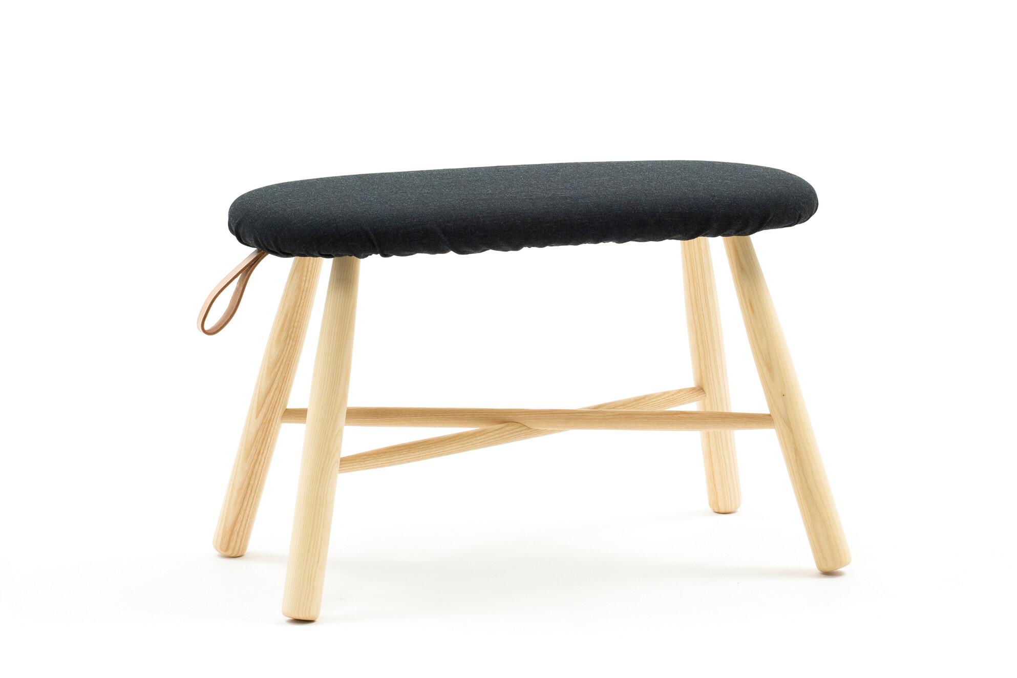 Tag bench by Discipline | STYLEPARK