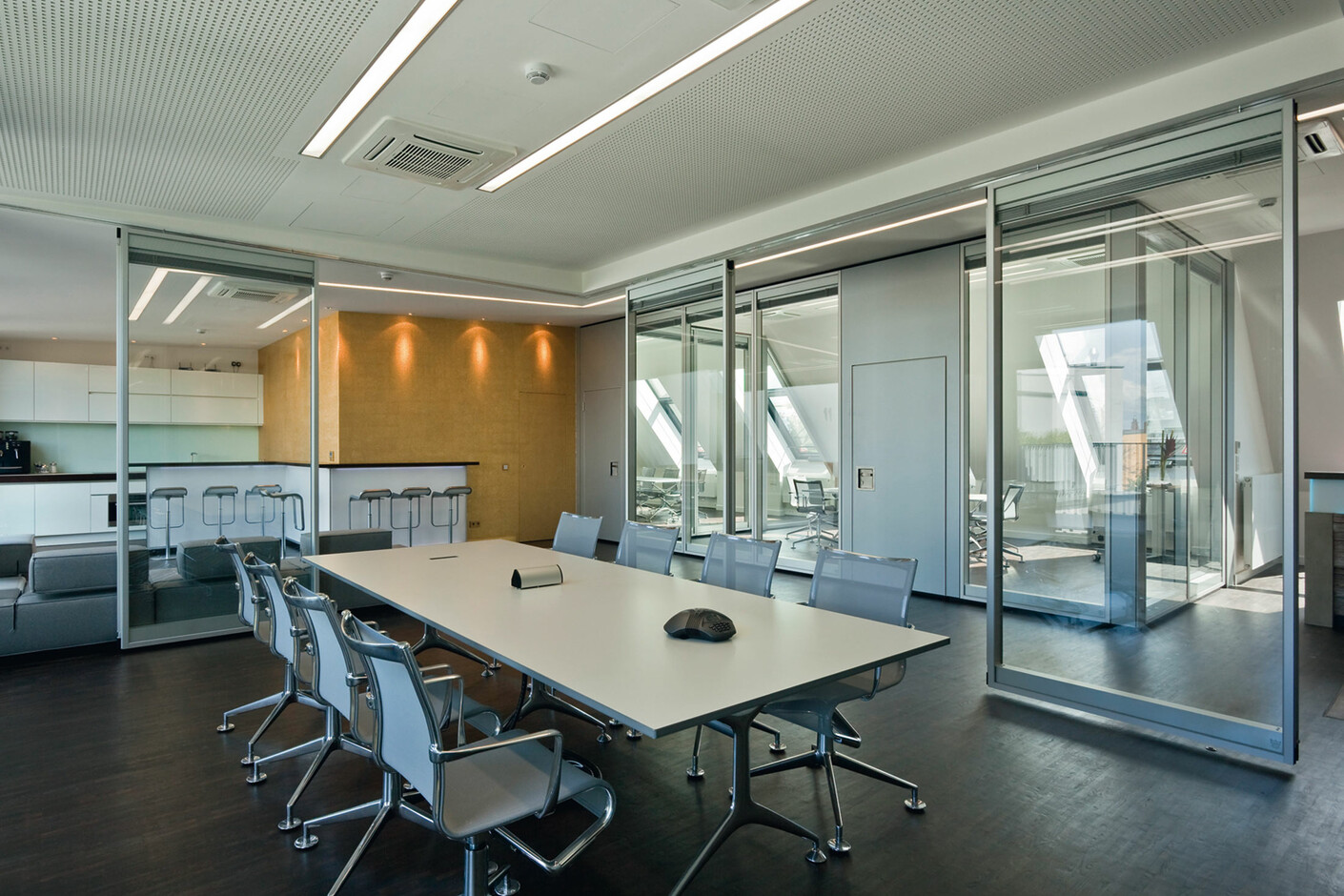 Moveo glass by dormakaba | STYLEPARK