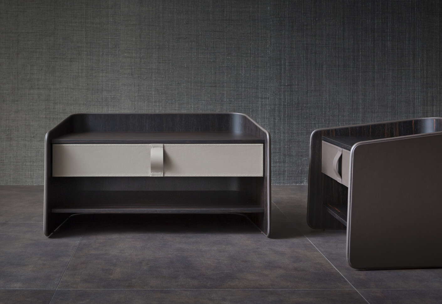 Gentleman bedside table by FLOU | STYLEPARK