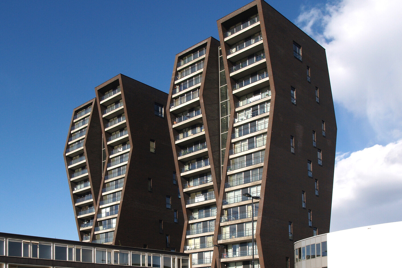 Facade bricks, Tower building, Eindhoven by Hagemeister | STYLEPARK