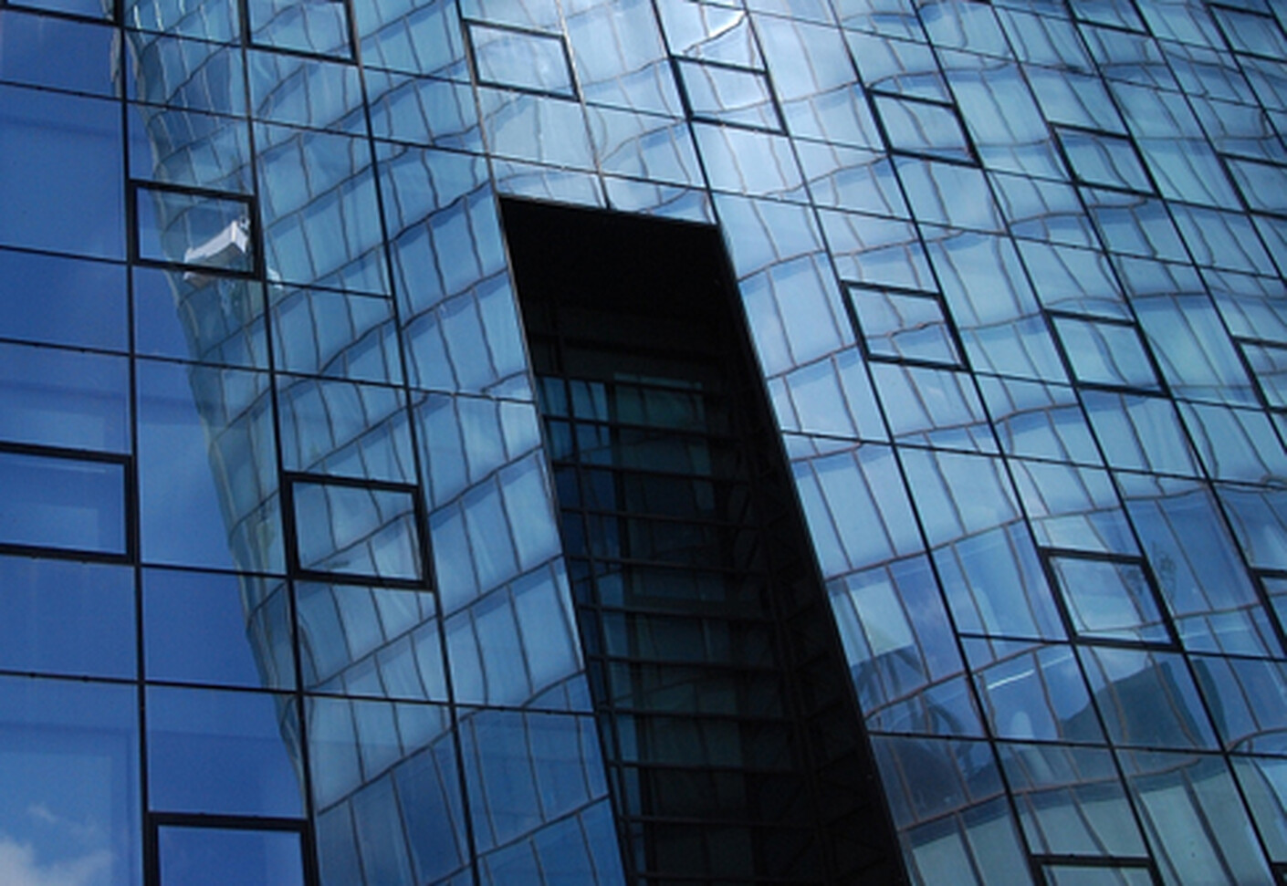 ipasol neutral 50/27 & ipasol platin 47/29 by Interpane | STYLEPARK