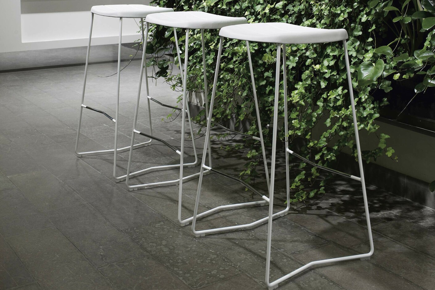 Mini bar stool by Lammhults | STYLEPARK