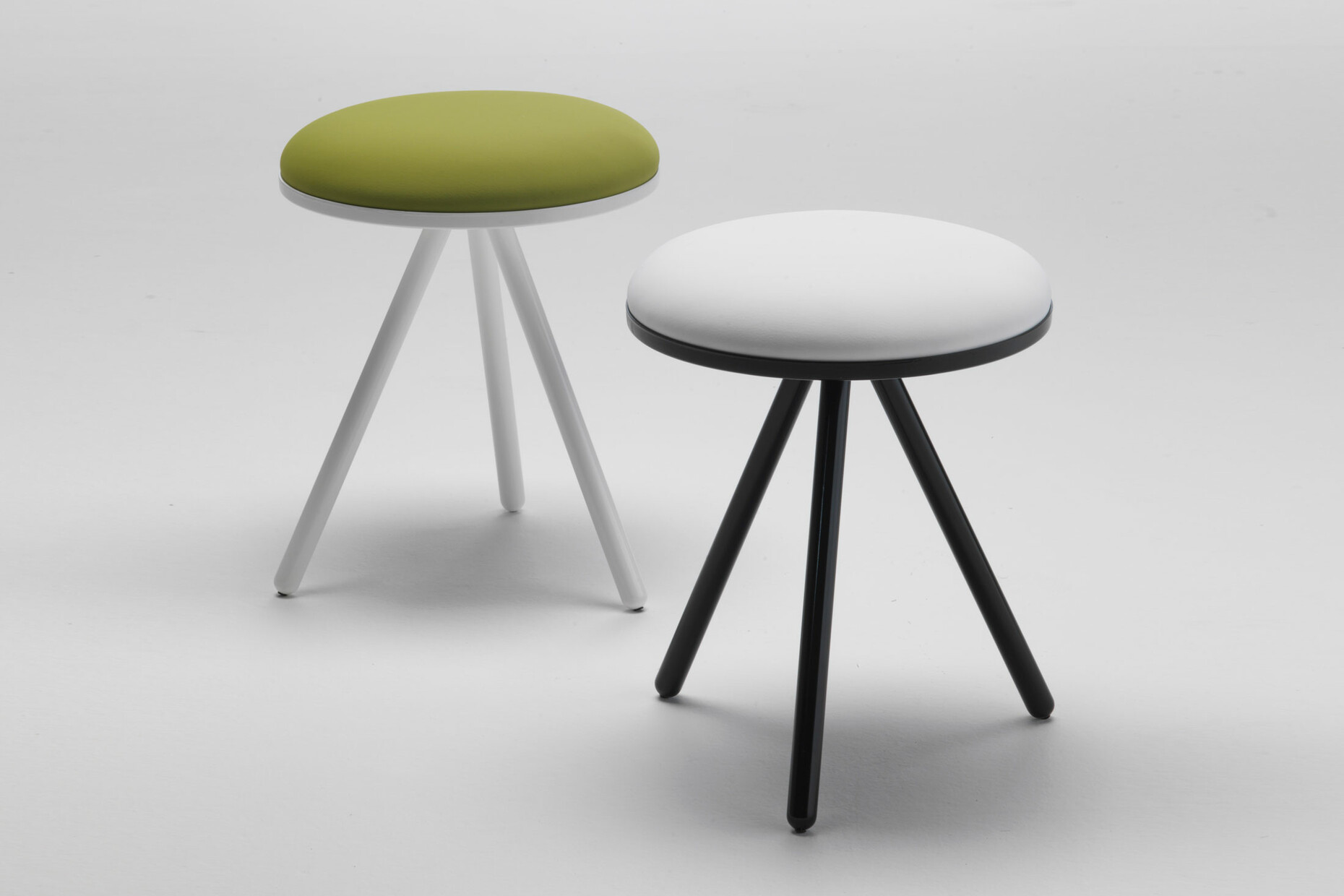 Bolle stool by Living Divani | STYLEPARK