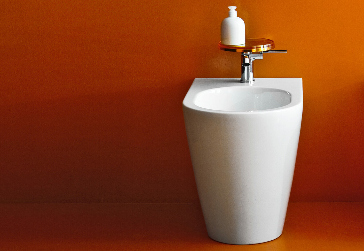 Kartell by Laufen floorstanding bidet by Laufen | STYLEPARK