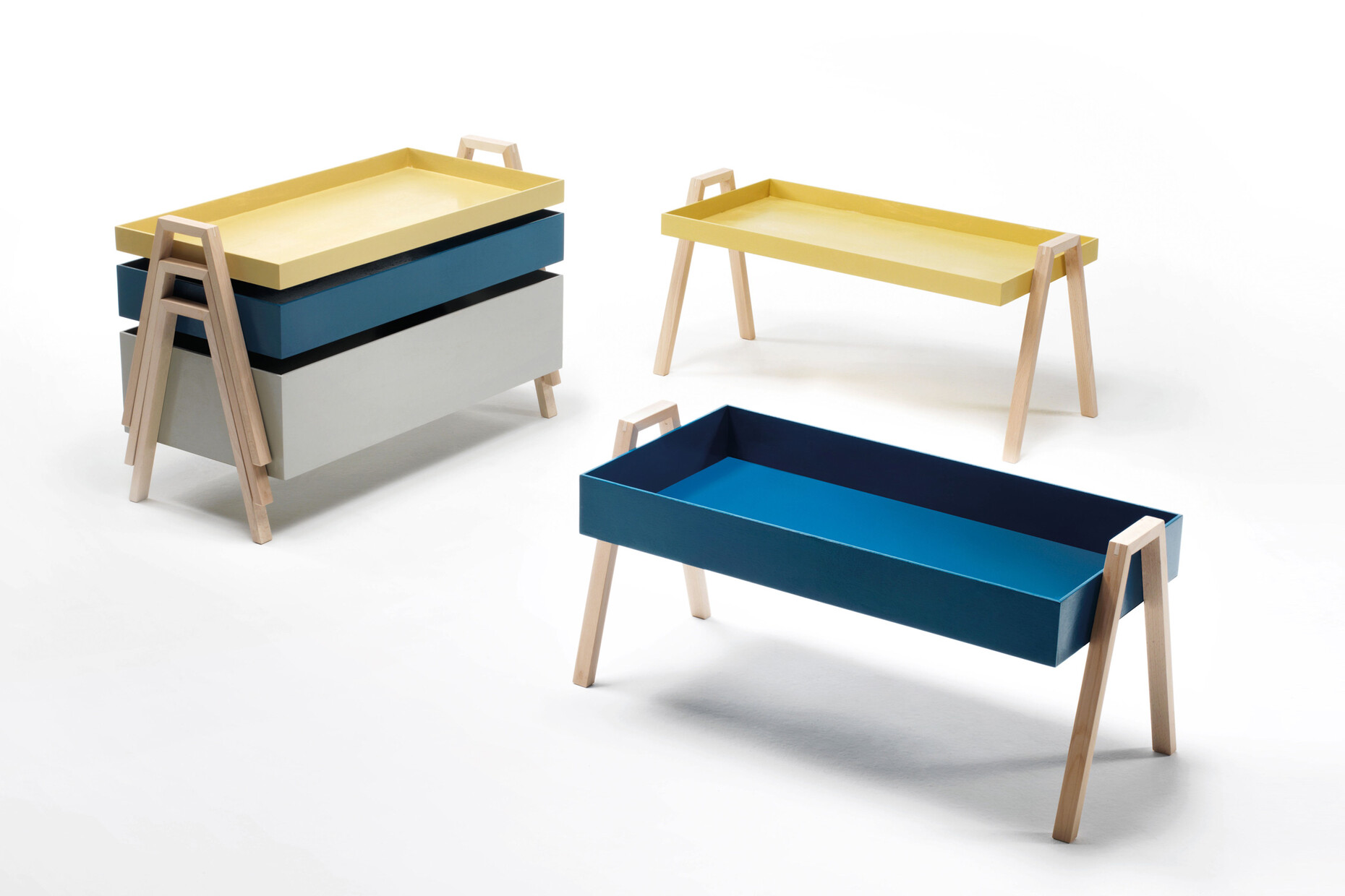 Stack table by Living Divani | STYLEPARK