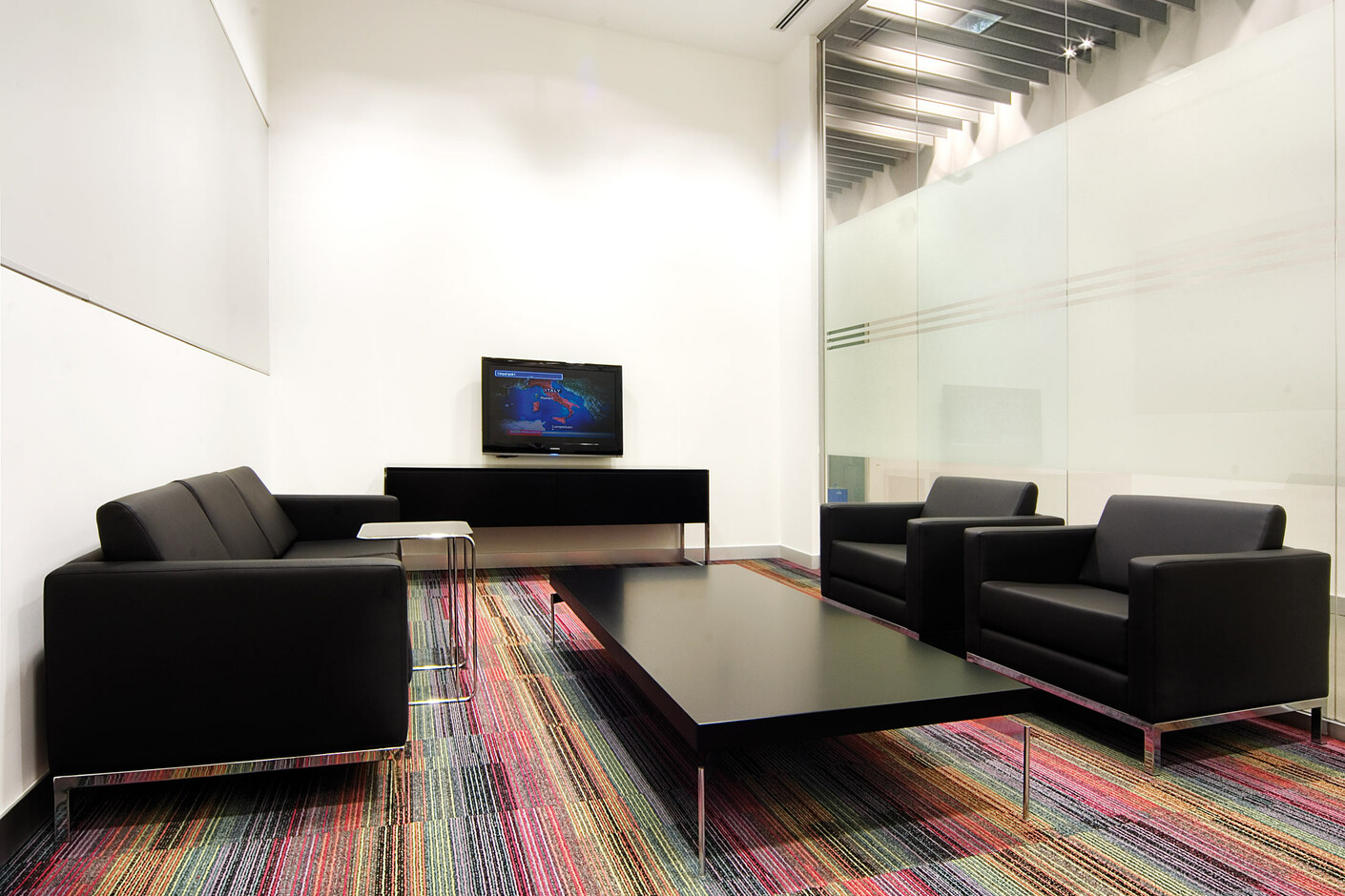 Luna sofa by Nurus | STYLEPARK