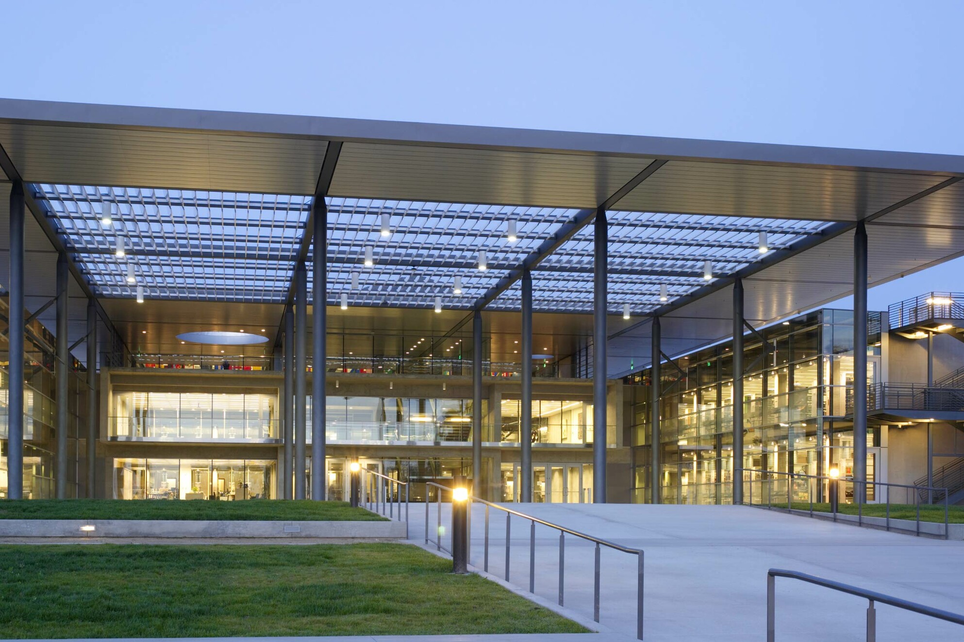 OKALUX, John Spoor Broome Library, Channel Islands Camarillo by Okalux ...