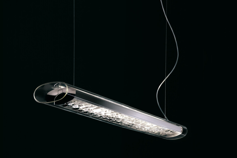 Line 448 by Oluce | STYLEPARK