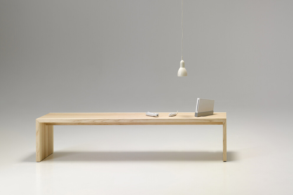 solid wood bench by performa | STYLEPARK