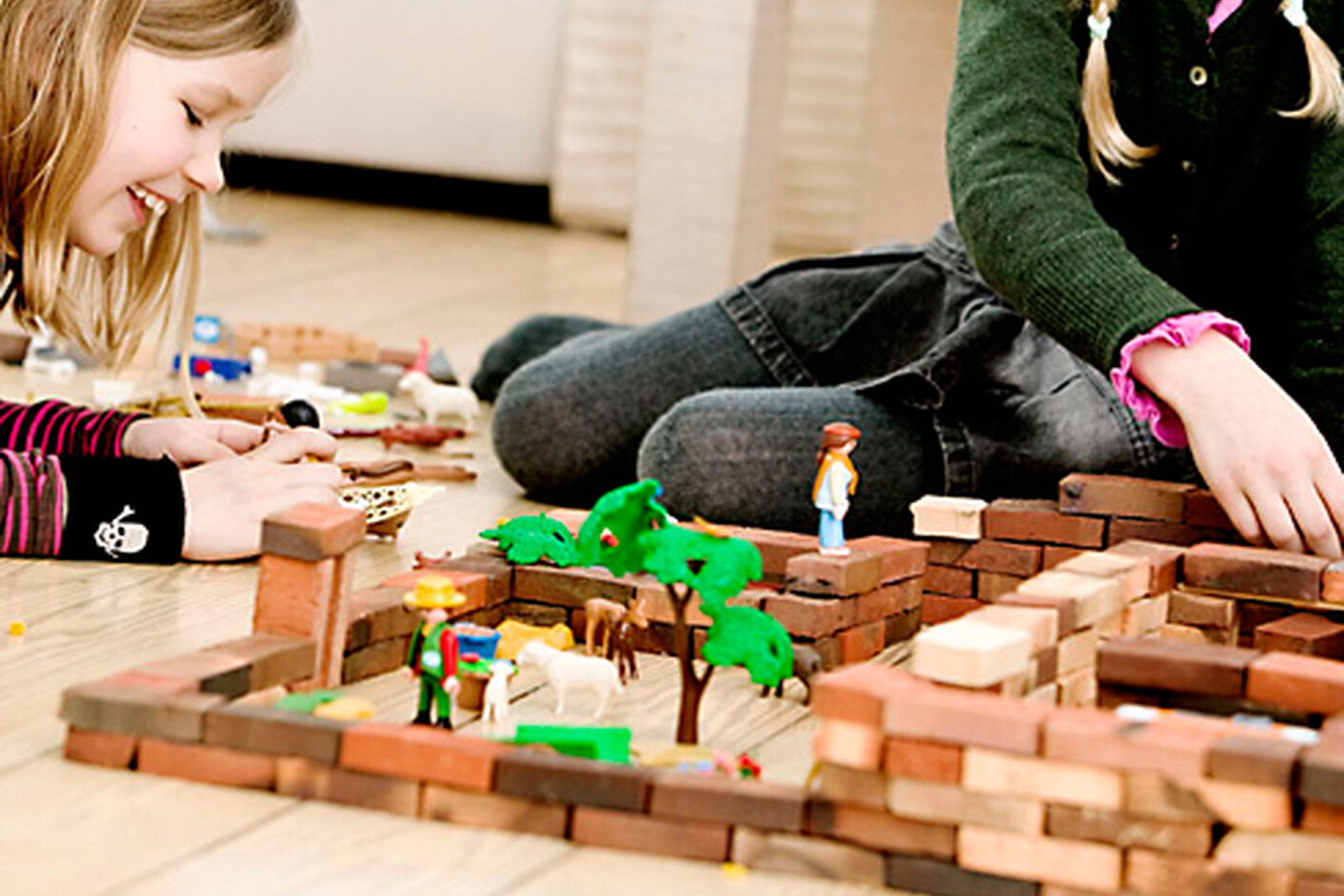 Brick house by Petersen Tegl | STYLEPARK