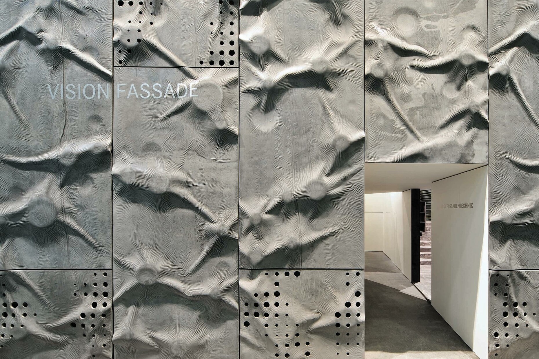 concrete skin covering, special by Rieder | STYLEPARK