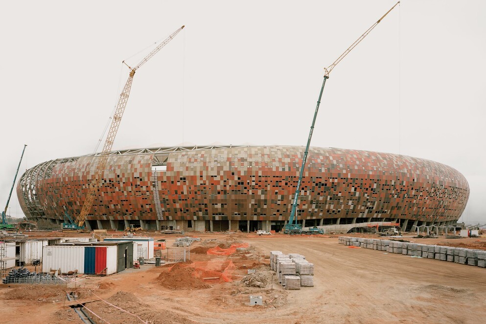 concrete skin, Soccer City Stadium, african colours by Rieder | STYLEPARK