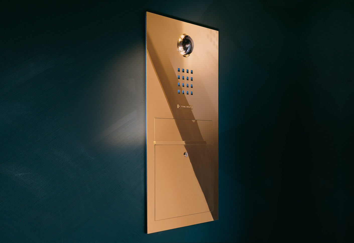 Steel Intercom system flush mounted by Siedle | STYLEPARK