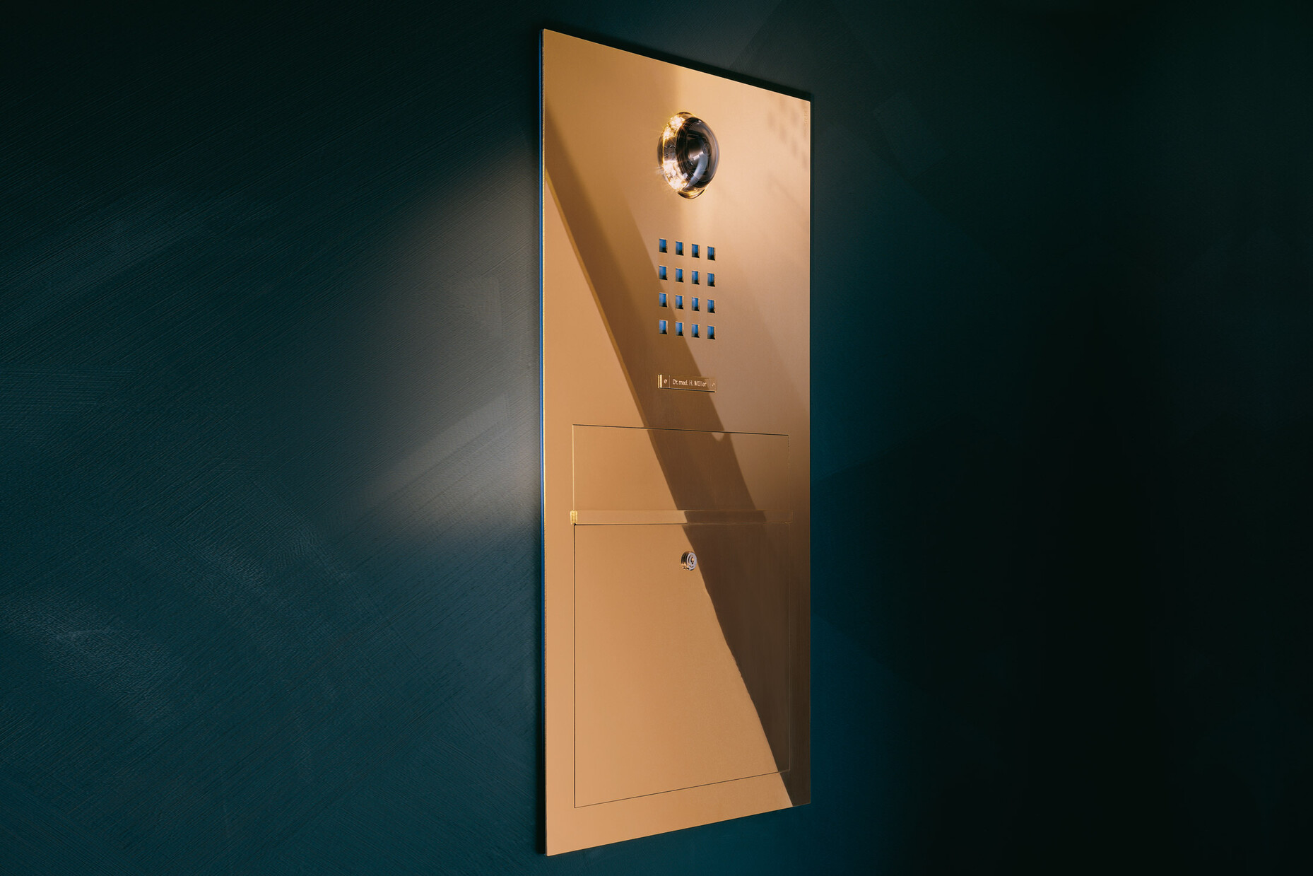 Steel Intercom system flush mounted by Siedle | STYLEPARK