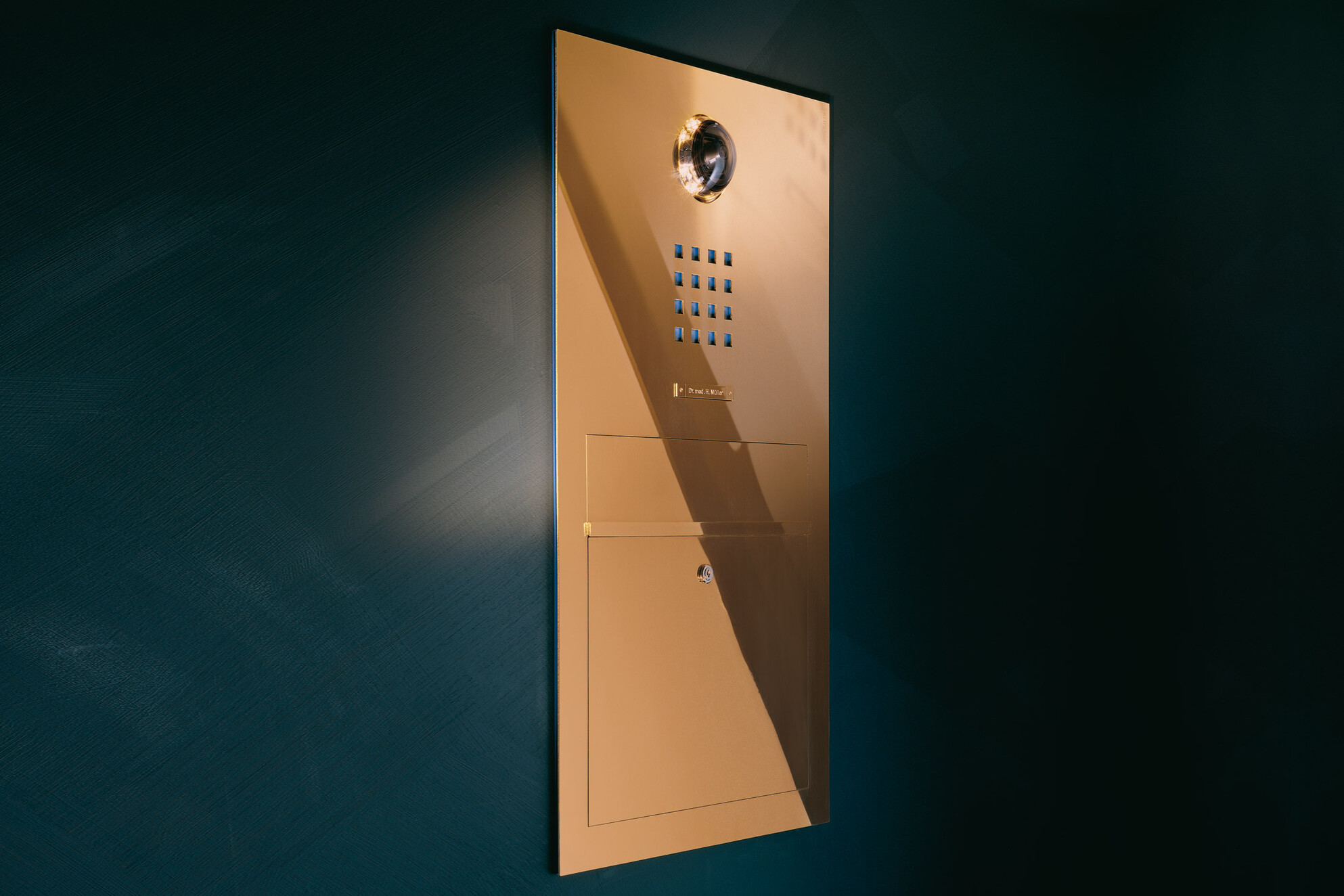 Steel Intercom system flush mounted by Siedle | STYLEPARK