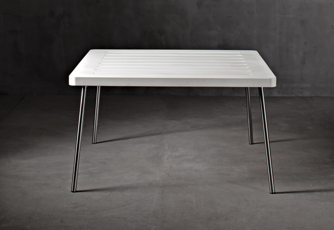 Time Out Table by SERRALUNGA | STYLEPARK