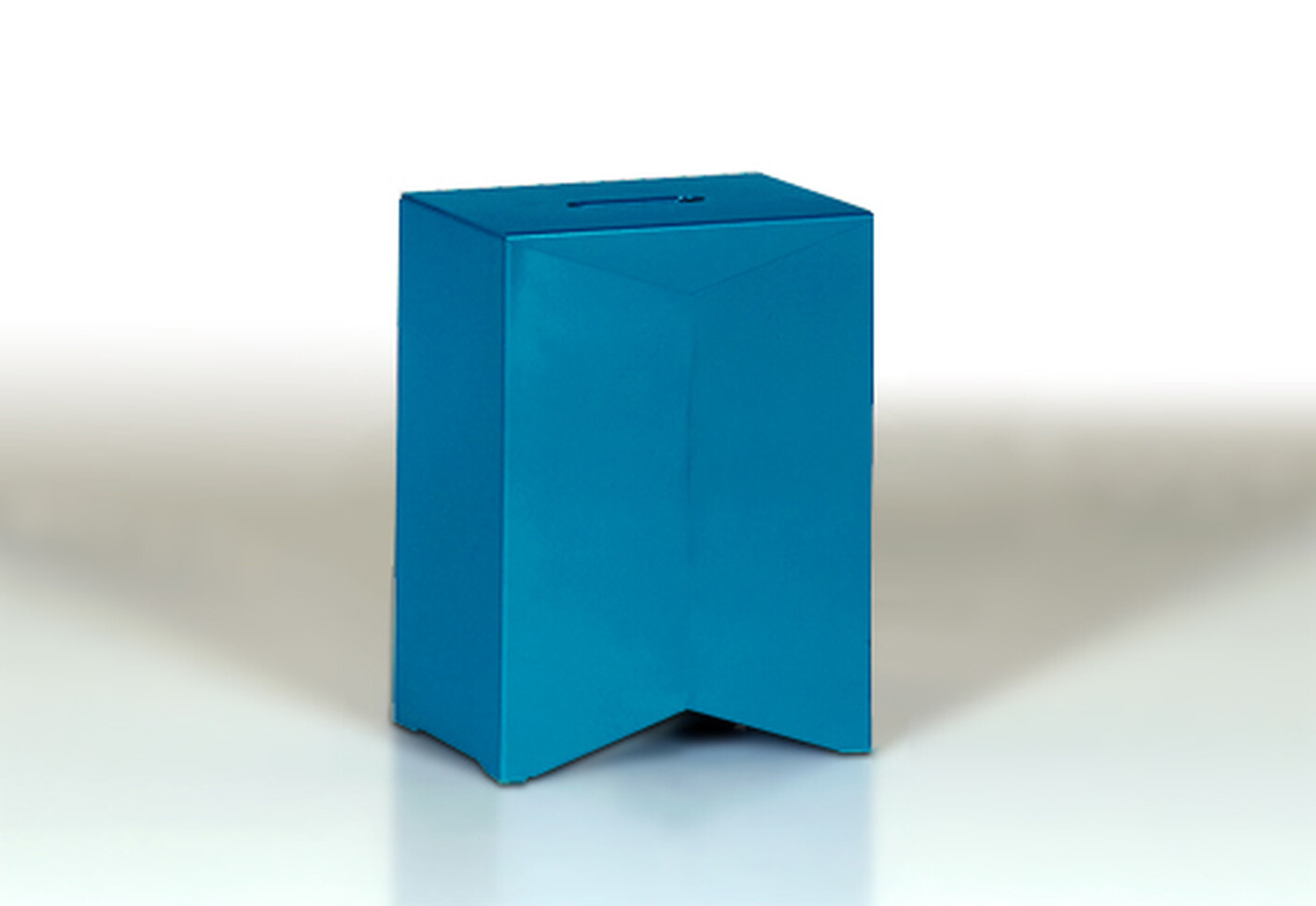 Box stool by Moustache | STYLEPARK