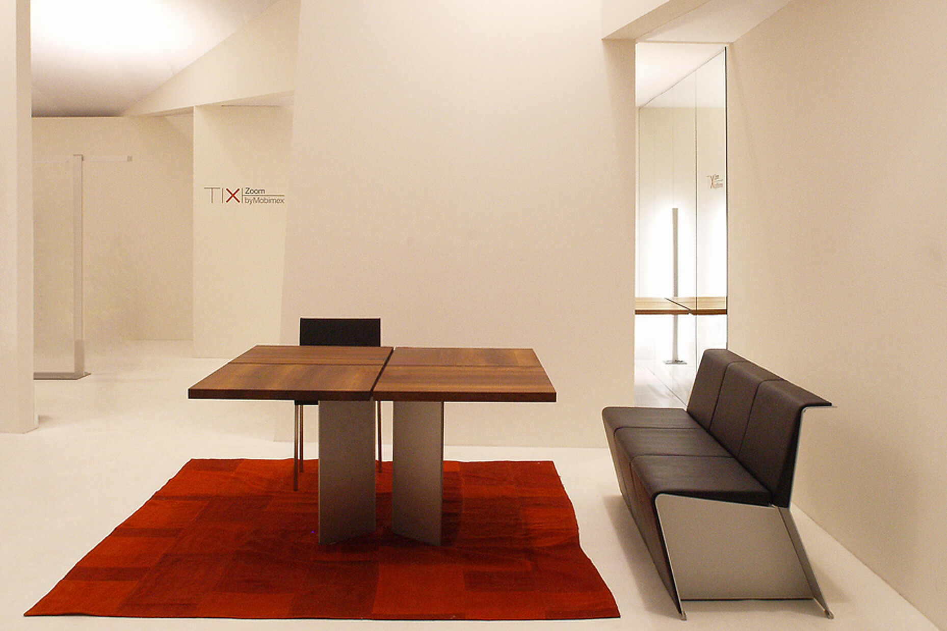 TIX Table with curved cheek by Zoom by Mobimex | STYLEPARK