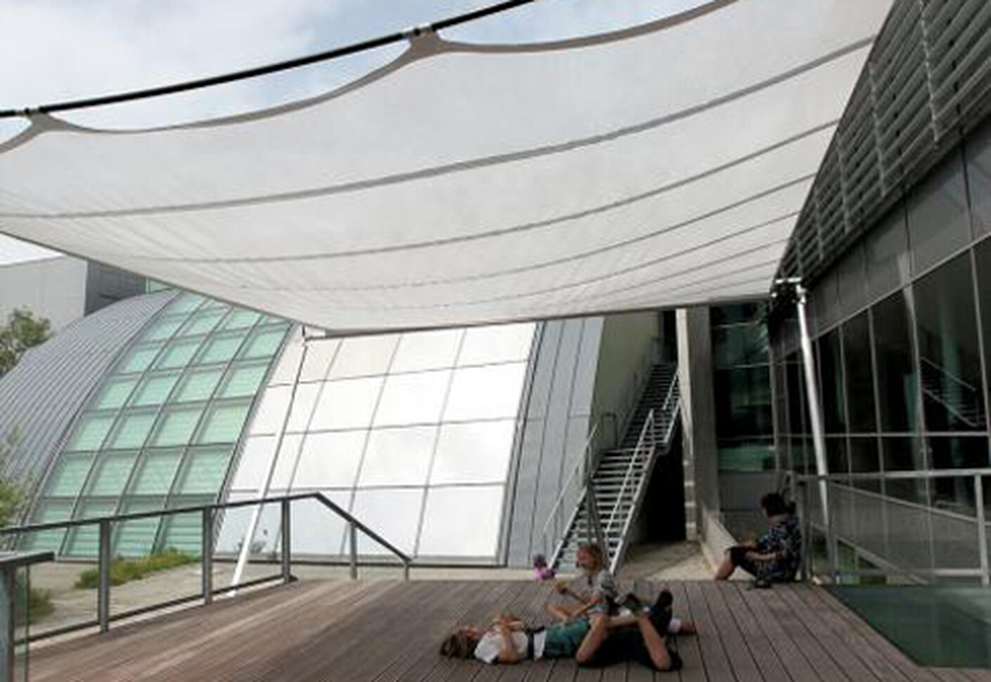 Rectangular solar panel, free standing by SunSquare | STYLEPARK