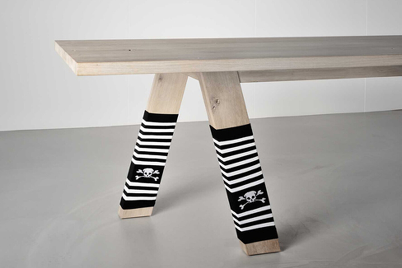 Go table by vitamin design | STYLEPARK