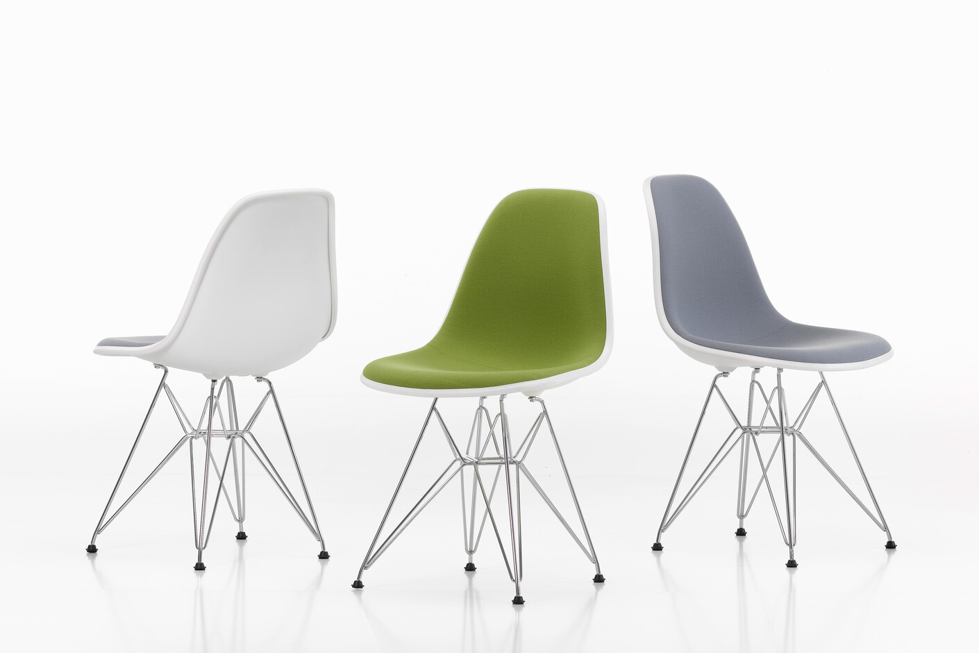 Eames Plastic Side Chair DSR by Vitra | STYLEPARK