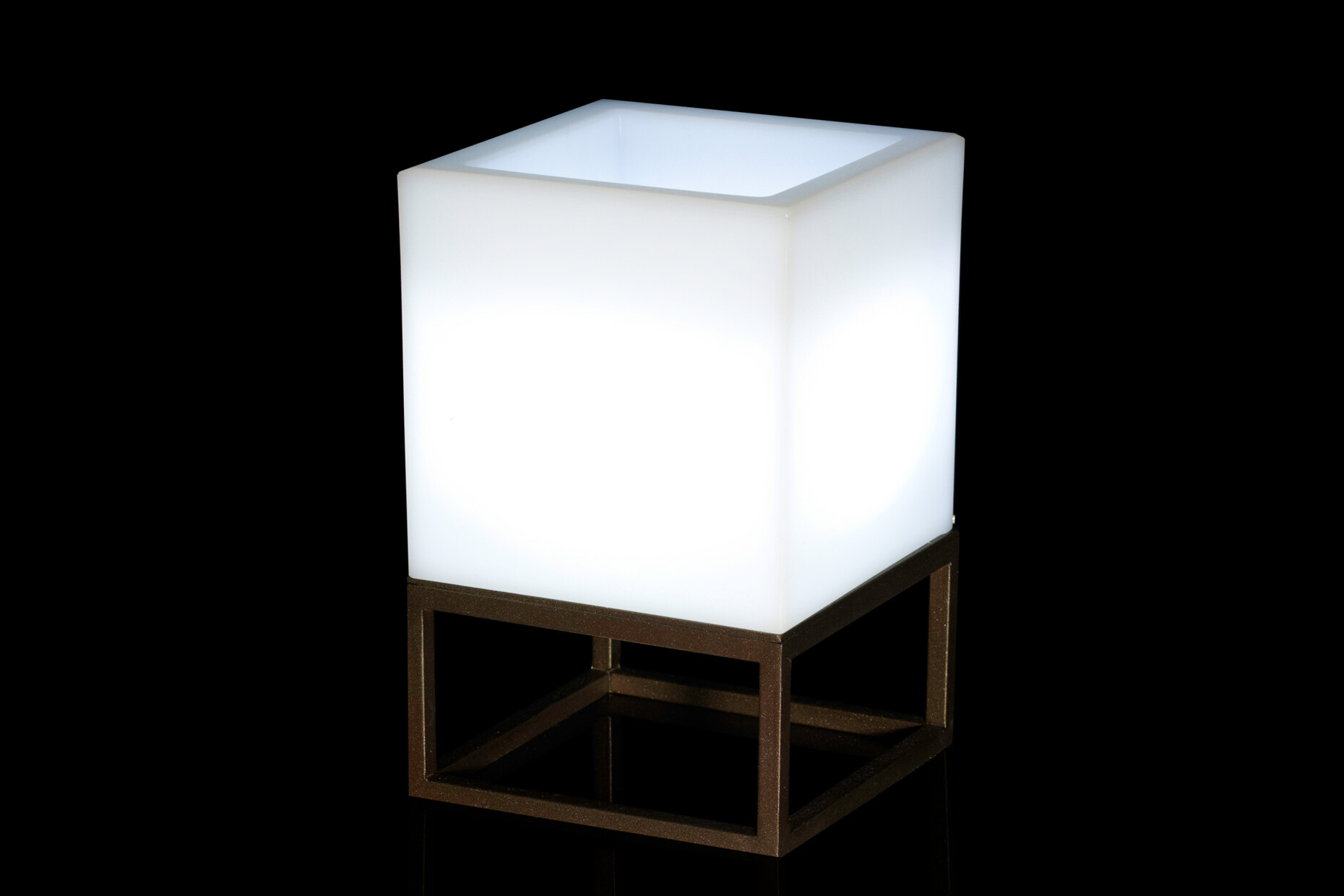 Vela lamp square by VONDOM | STYLEPARK